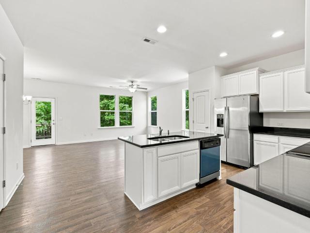 125 Hill Shore Lane