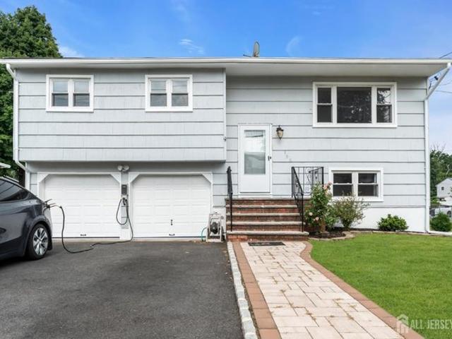 125 Jeff St, Edison, NJ 08837