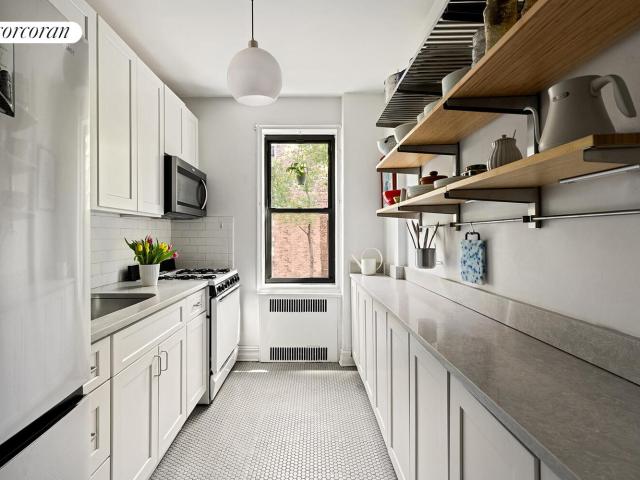 125 OCEAN Avenue 1F