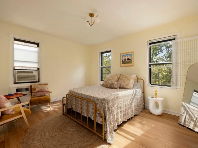 125 OCEAN Avenue 5H