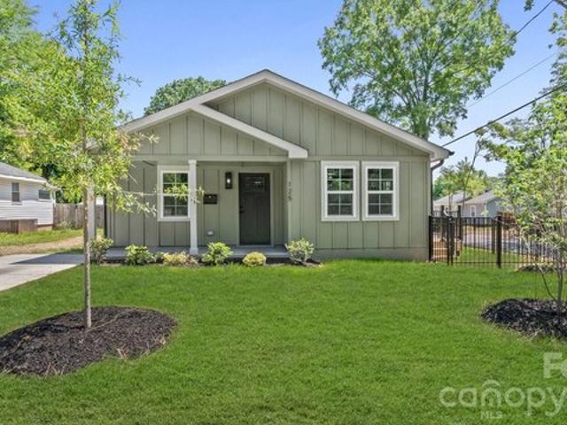 125 Oregon St, Charlotte, NC 28208
