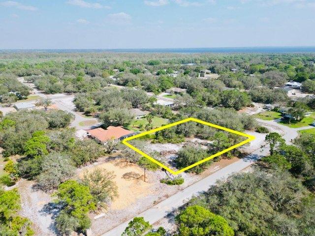 125 Oxbow Dr, Sebring, FL 33876