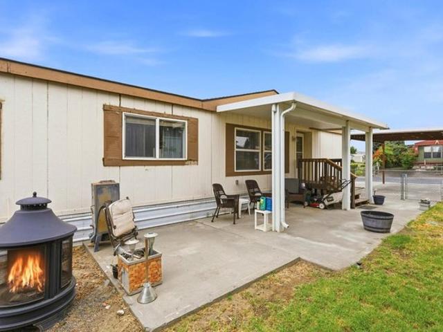 125 Lonetree Ln, Richland, WA 99352
