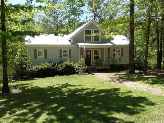 125 Lakewood Dr, Wedowee, AL 36278