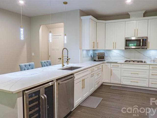 125 Lanyard Dr Unit D, Mooresville, NC 28117
