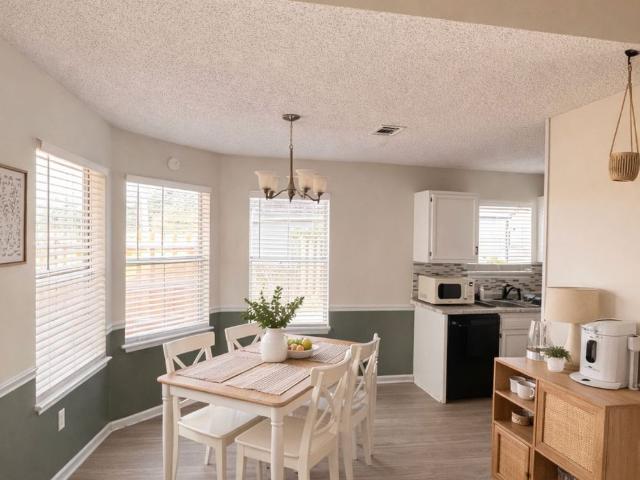 125 Leeward Drive