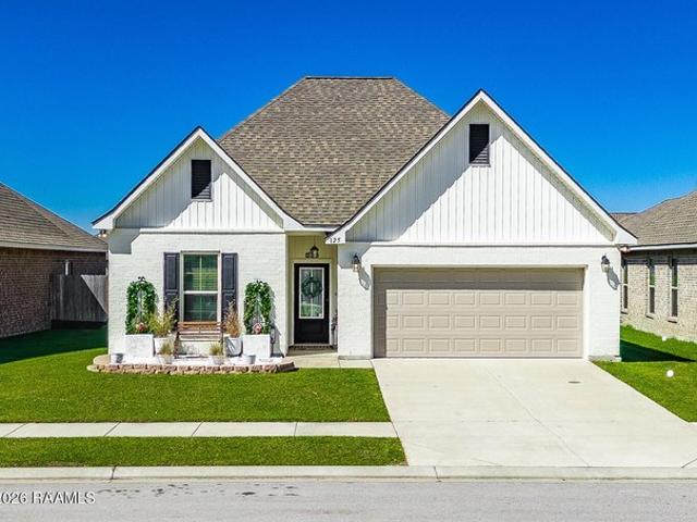 125 Lightbourne Dr, Lafayette, LA 70506
