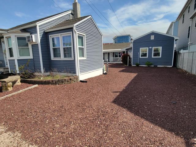 125 Lincoln Avenue Unit 4