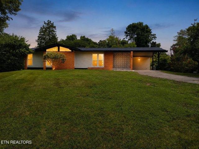 125 Liscom Dr, Maryville, TN 37804