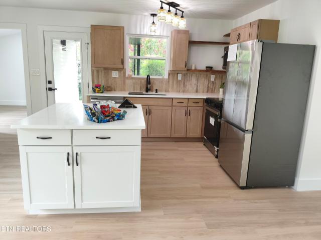 125 Liscom Drive