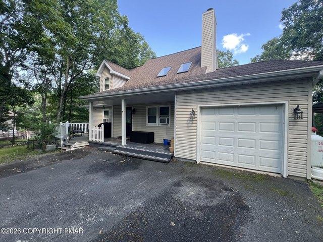 125 Mourning Dove Ct, Bushkill, PA 18324
