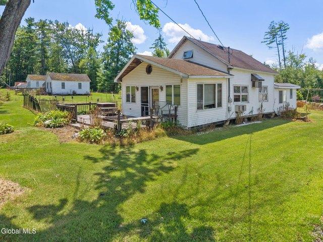 125 Morrone Rd, Broadalbin, NY 12025