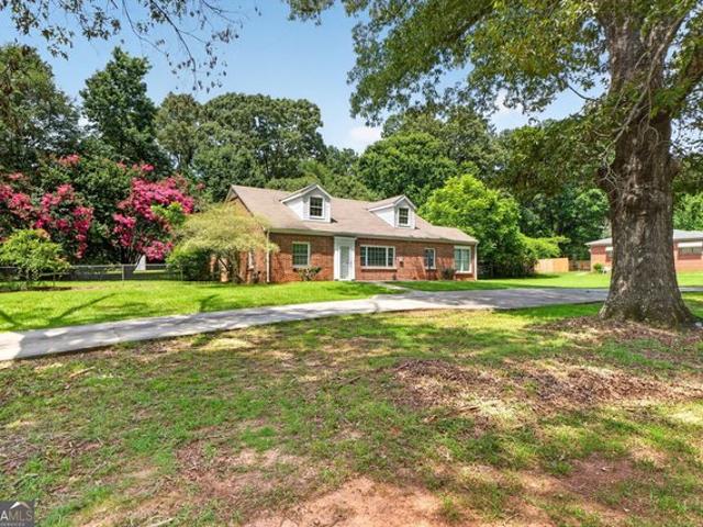125 Magnolia Dr, Griffin, GA 30223