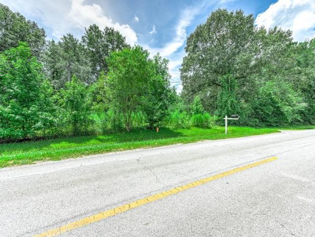 125 Magnolia Ln, Huffman, TX 77336