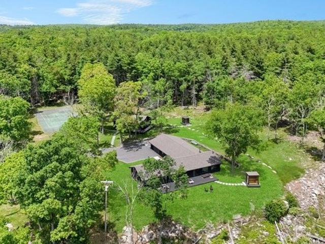 125 Mapes Rd, Barryville, NY 12719