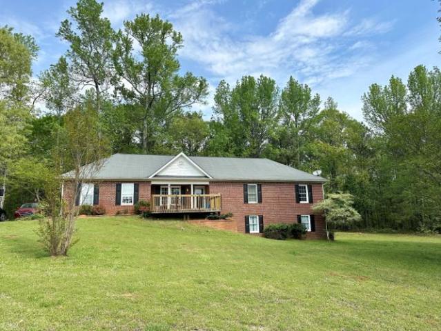 125 Meadow Springs Ct, Locust Grove, GA 30248