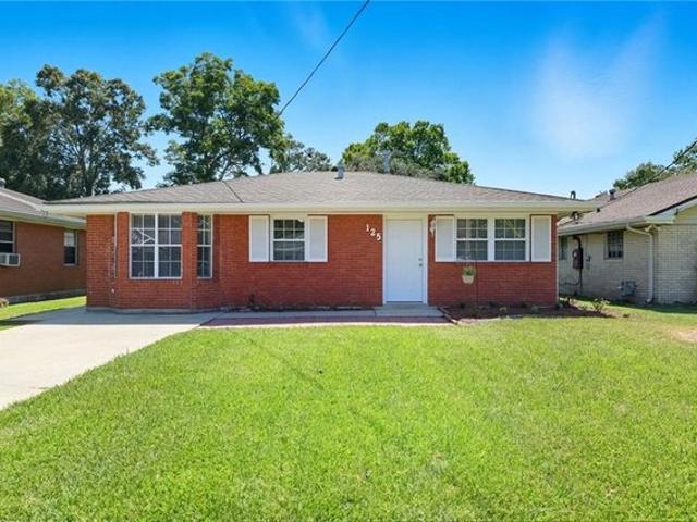 125 Melvyn Dr, Belle Chasse, LA 70037