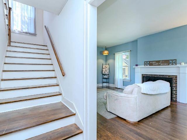 125 MILLER Avenue