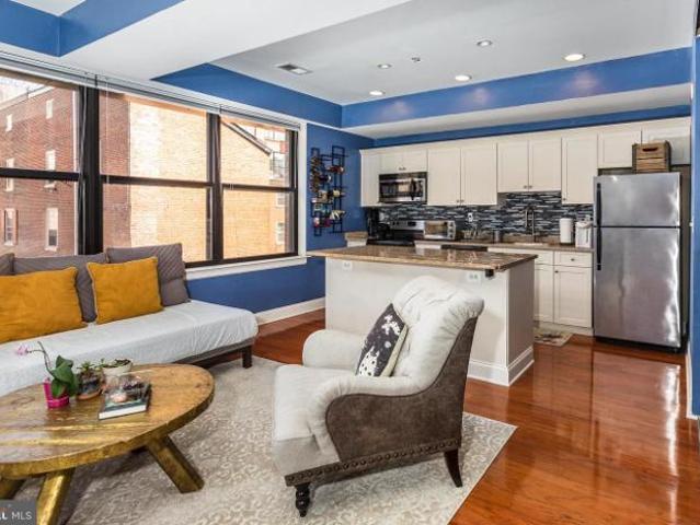 125 N 4th St #208 Philadelphia, PA 19106