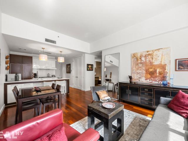 125 N 10th Street SGG