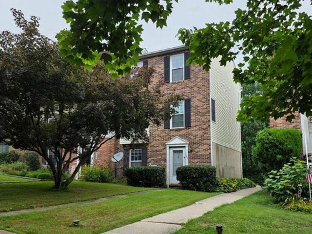 125 N Towne Ct, Mount Airy, MD 21771