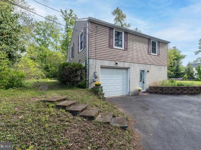 125 N Bethlehem Pike