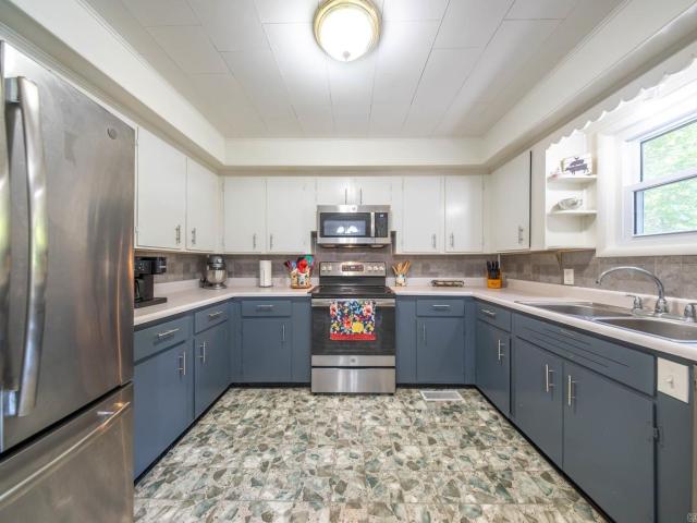 125 N Birch Street