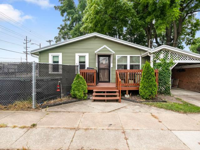 125 N Bowen Avenue
