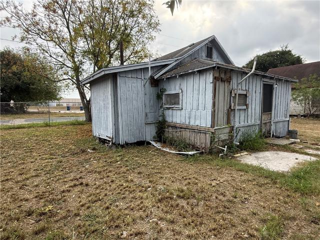 125 N Bluntzer Street