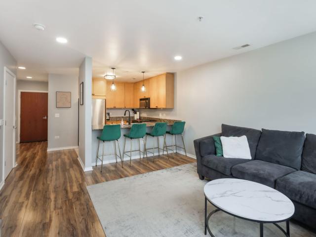 125 N Euclid Avenue # 303