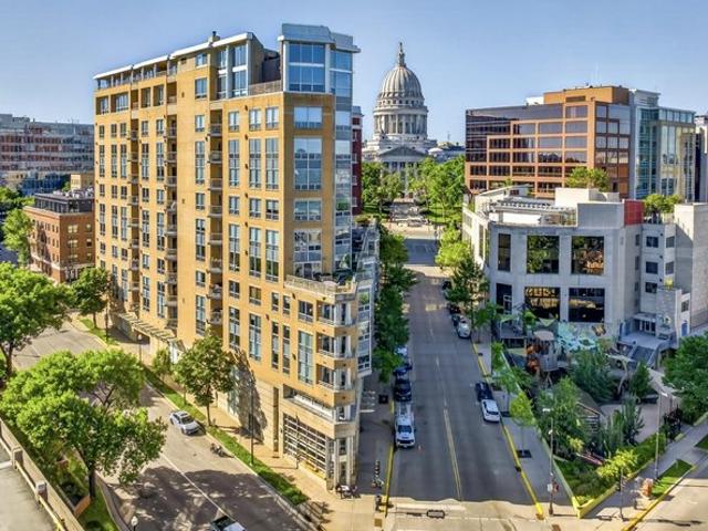 125 N Hamilton St Unit 806, Madison, WI 53703