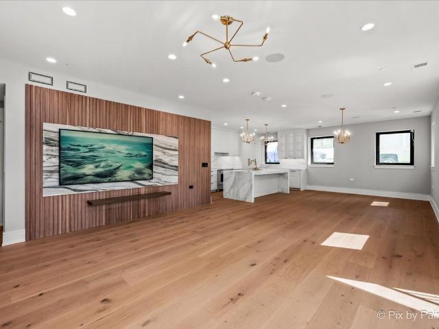 125 S Vine Street # 1
