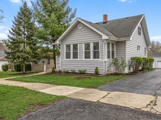125 S Adams St, Westmont, IL 60559 | MLS #12621 | Compass