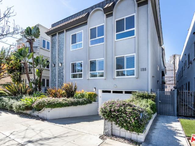 125 S Elm Dr, Unit 201, Beverly Hills, CA 90212 | MLS #26635 | Compass