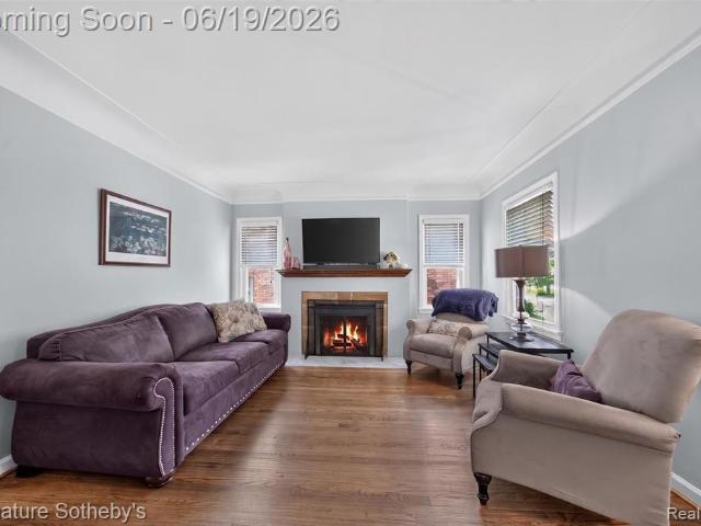 125 S Kenwood Avenue
