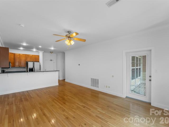 125 S Lexington Avenue # 303