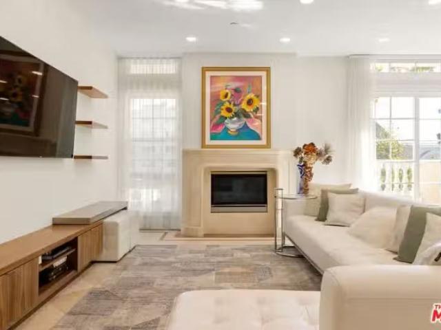 125 S Rexford Dr, 102, Beverly Hills, CA 90212