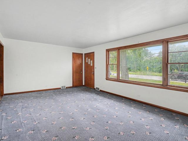 125 S River Road