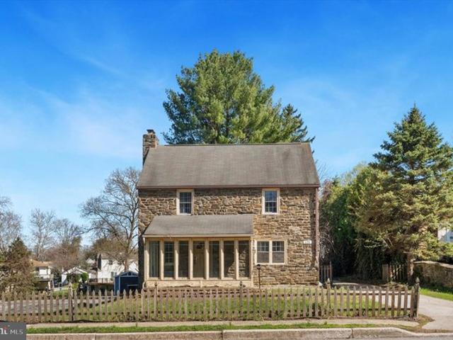 125 S Sproul Rd, Broomall, PA 19008