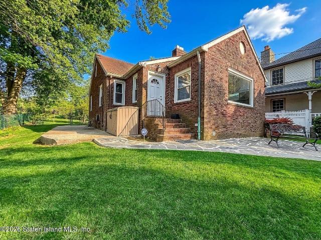 125 Sea Gate Road | Compass