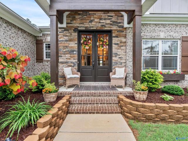 125 Shady Oak Lane