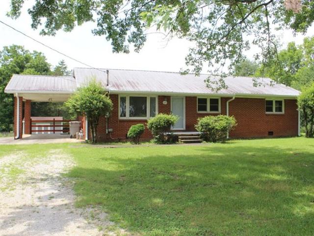 125 Spring Creek Rd, Estill Springs, TN 37330