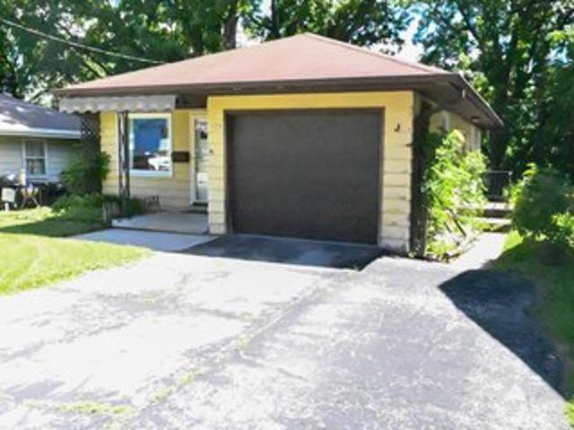 125 Spring St, Waukesha, WI 53188