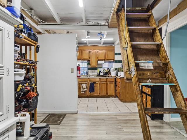 125 Sunnyside Avenue