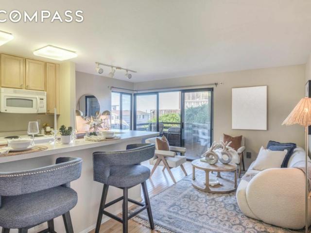 125 Surf Way 343, Monterey, CA