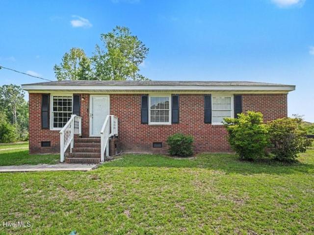125 Surry Dr, Nashville, NC 27856