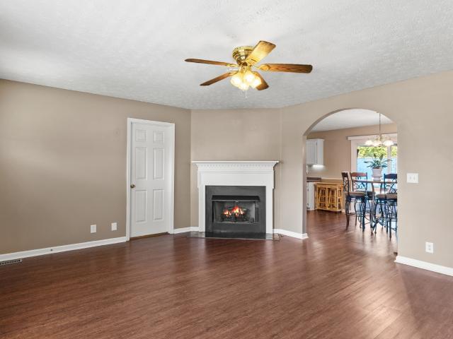 125 Sycamore Dr