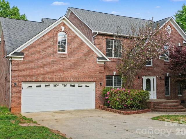125 Pointer Court SE