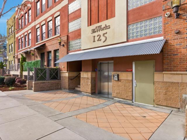 125 Patterson St, Unit 221, San Jose, CA 95112 | MLS #ML82032 | Compass