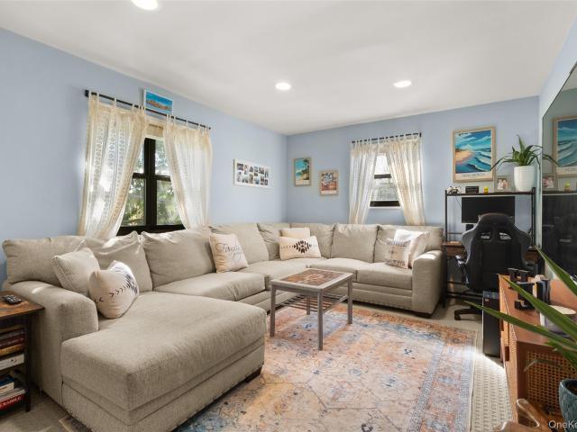 125 Park Ave, Unit C1, Amityville, NY 11701 | MLS #987364 | Compass